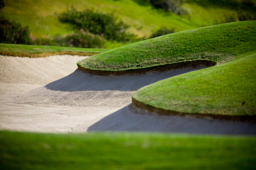 Escaping Sand Traps - Links Players